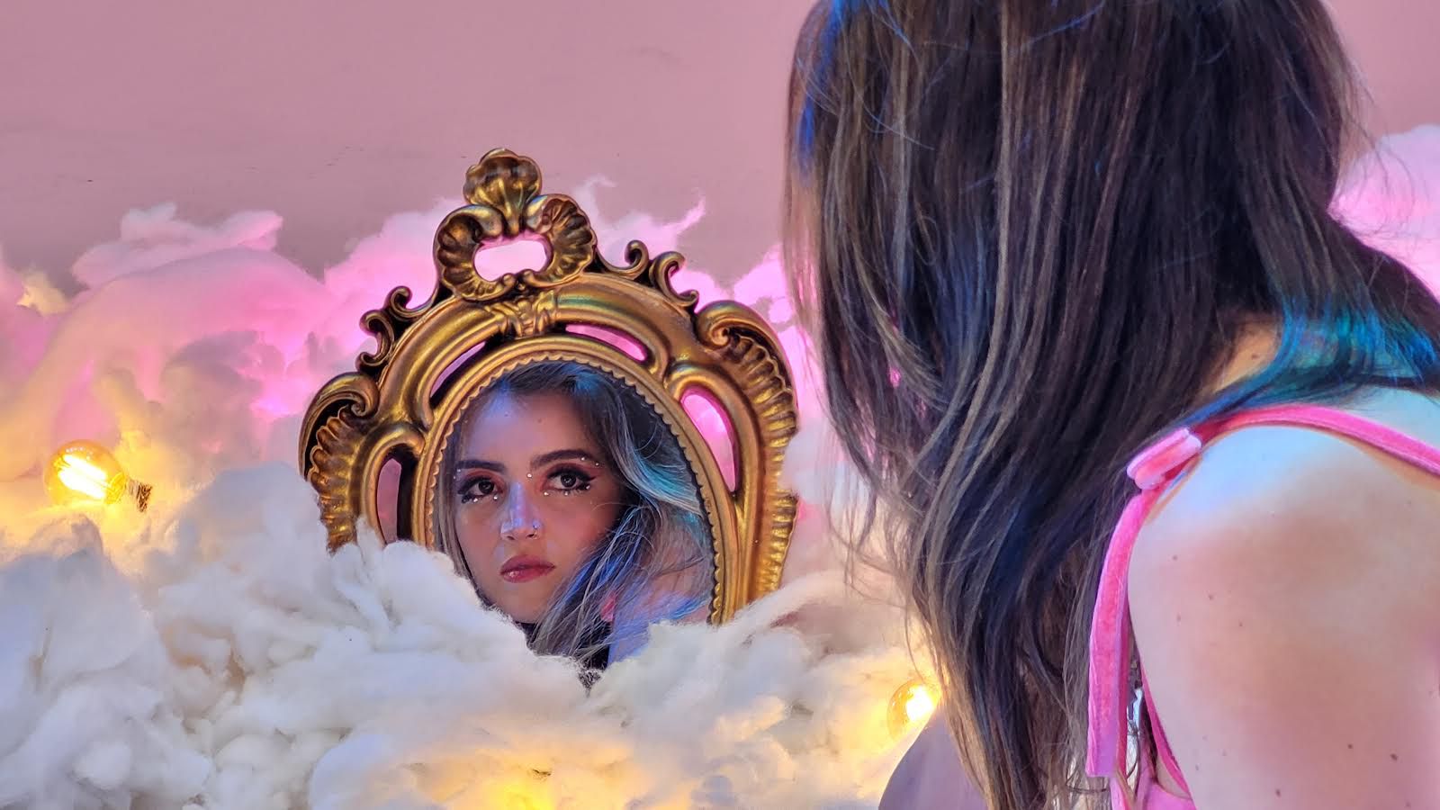 Tinna Rey Presenta su canción ‘’NUBES ‘’ » Al Poniente